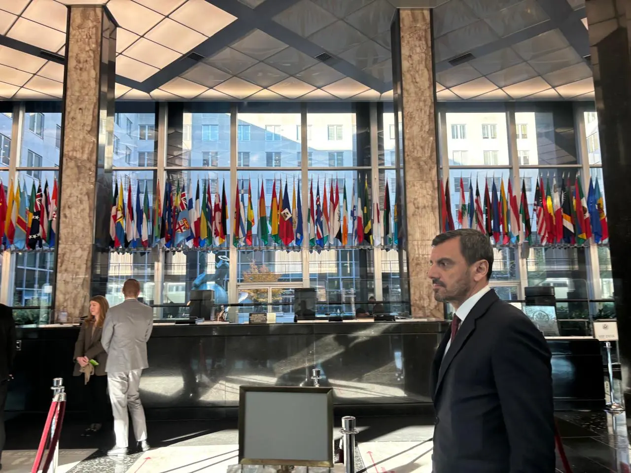 Στις Ηνωμένες Πολιτείες της Αμερικής, ο Υφυπουργός Προστασίας του ...